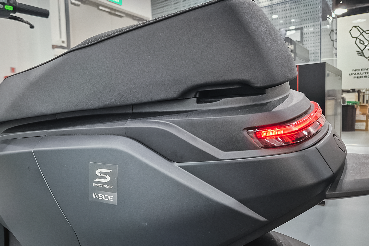 Hydrogen Fuel Cell Moped | Spectronik | Hydrogen Fuel Cells
