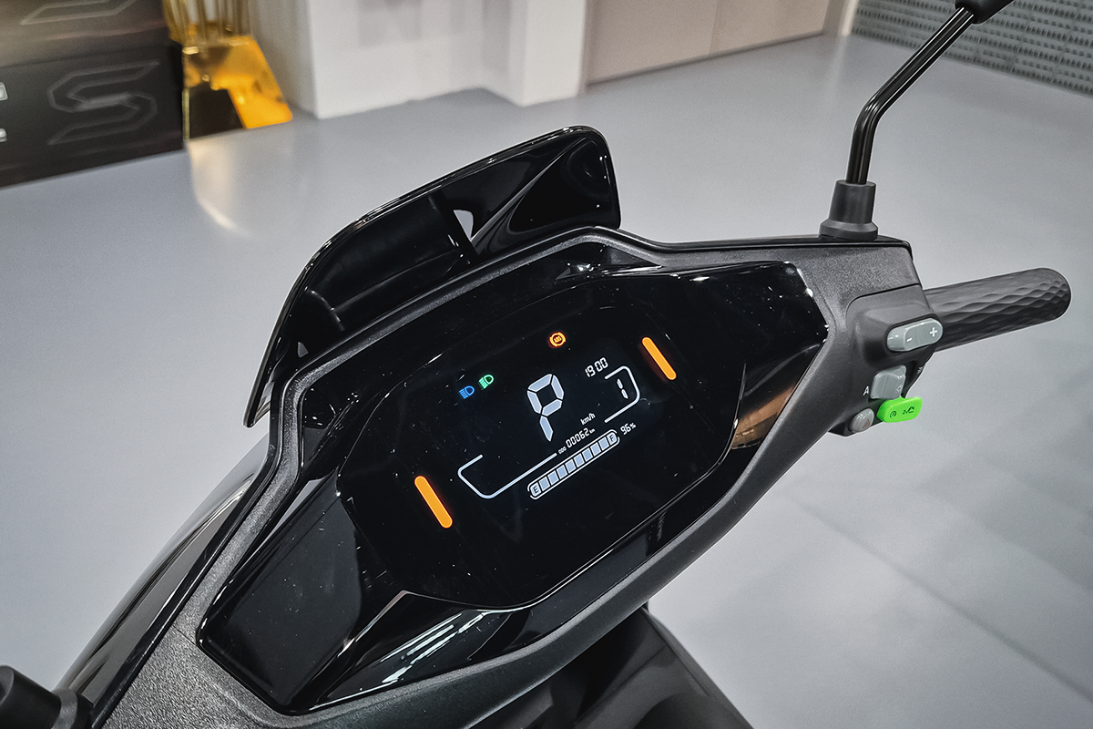 Hydrogen Fuel Cell Moped | Spectronik | Hydrogen Fuel Cells